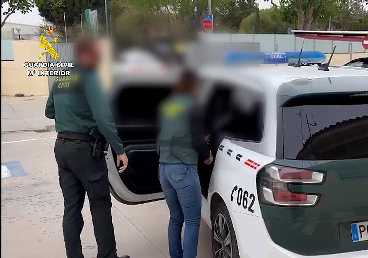 Arrestado en Torre Pacheco por una quincena de robos con fuerza en coches y viviendas | La Verdad